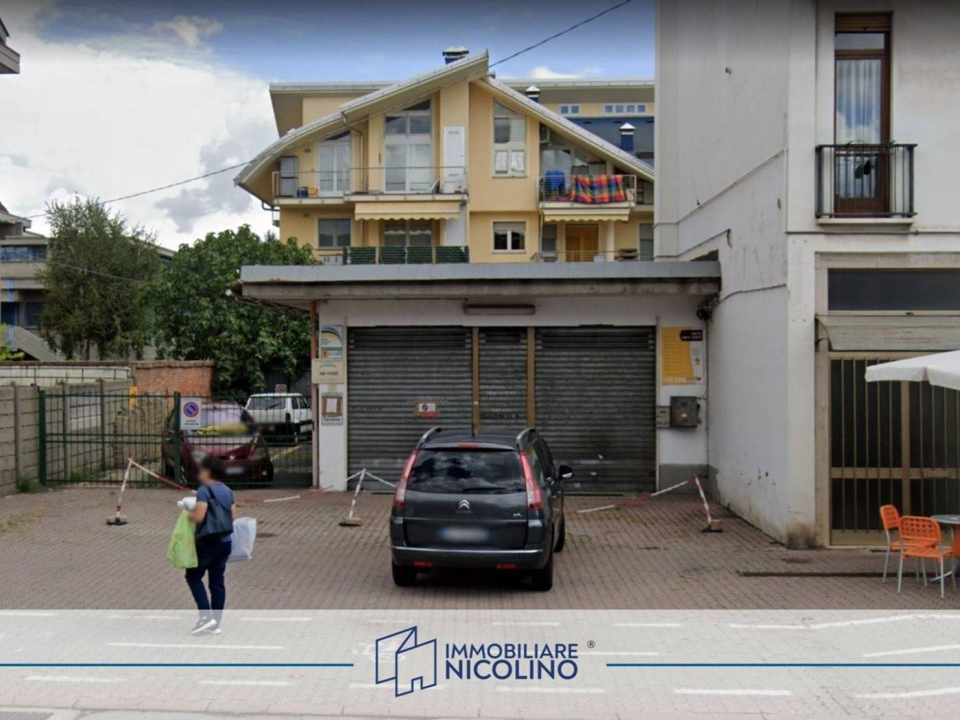 Locale commerciale in Vendita