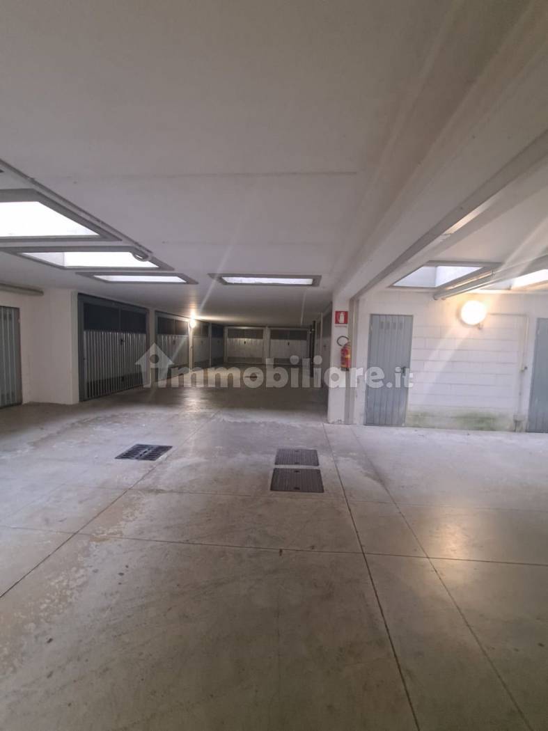 Garage - Box in Vendita