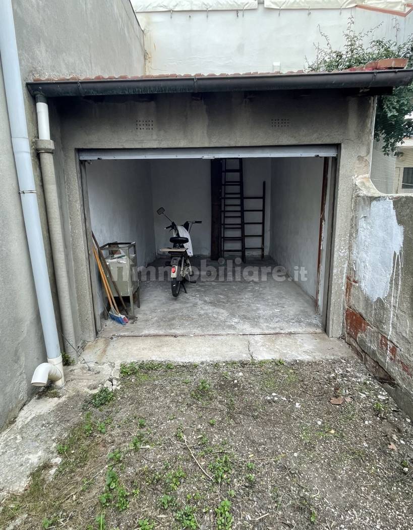 Garage - Box in Vendita