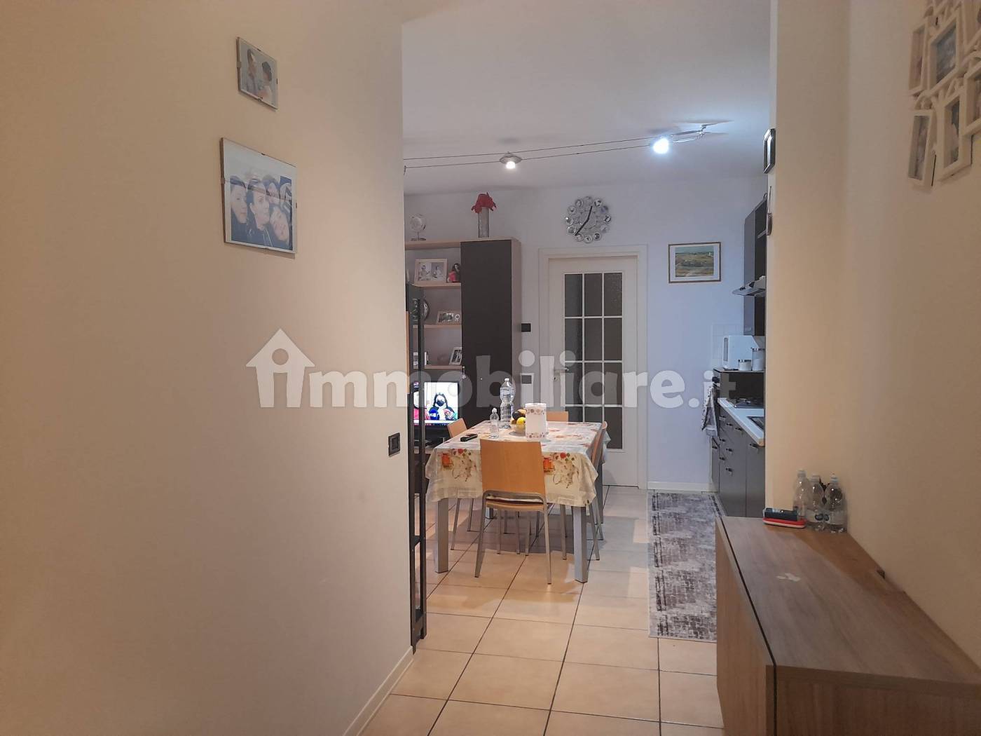 Bilocale ottimo stato, secondo piano, Repubblica, Prato