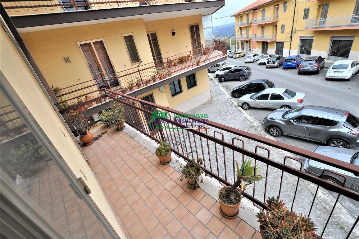 Appartamento buono stato, primo piano, San Luigi - Archimede, Ragusa