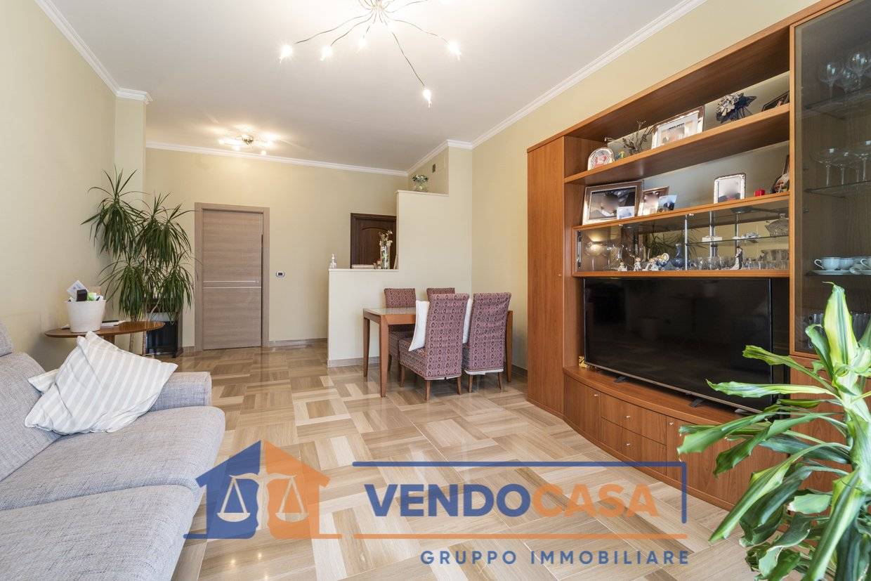 Quadrilocale viale Risorgimento 33, Centro, Bra