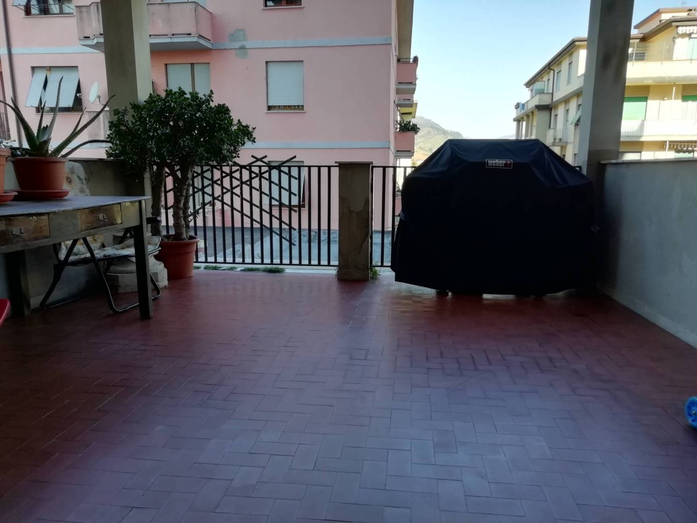 Trilocale piazza della Liberazione, Centro, Massa