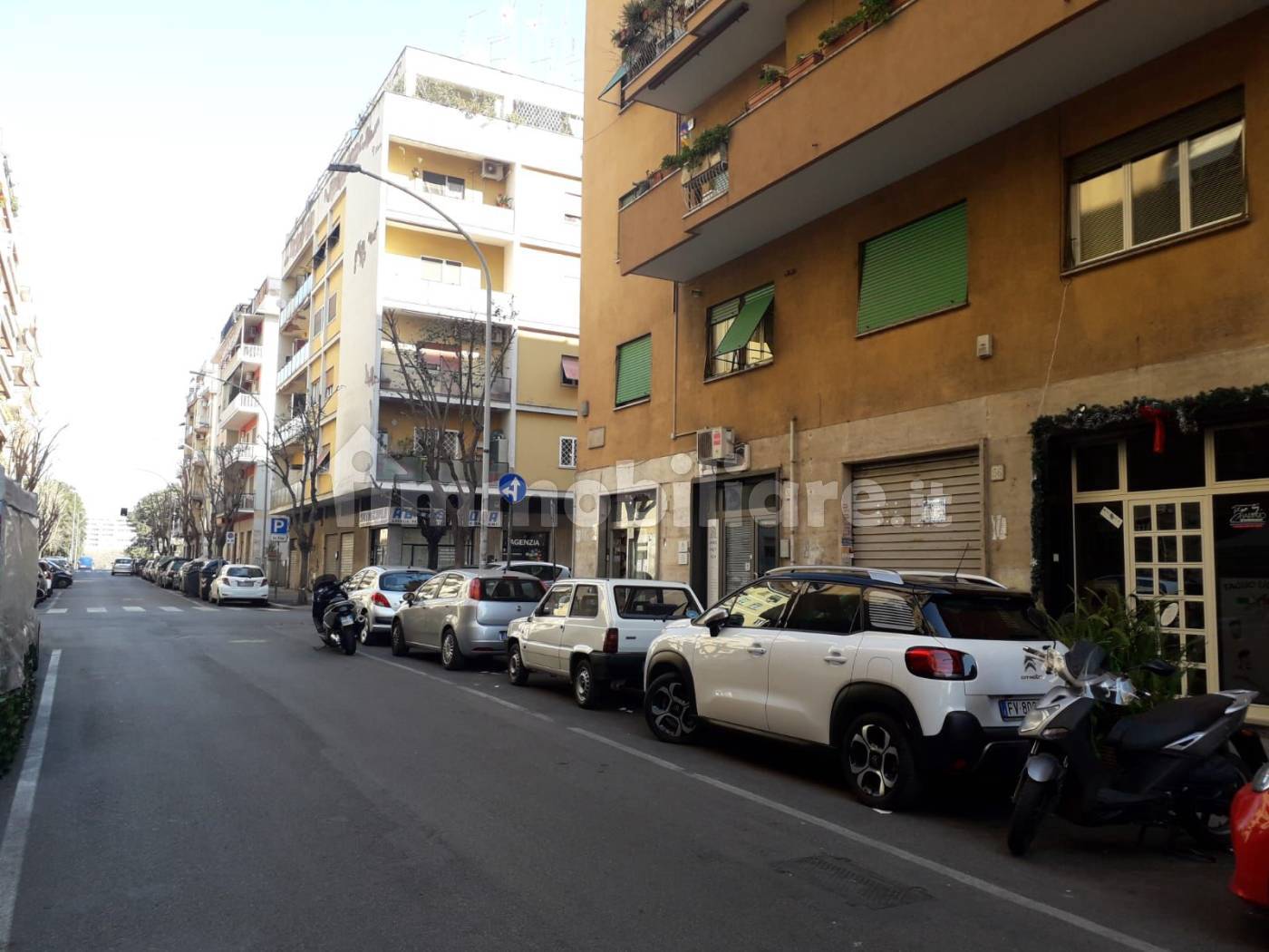 Locale commerciale in Vendita