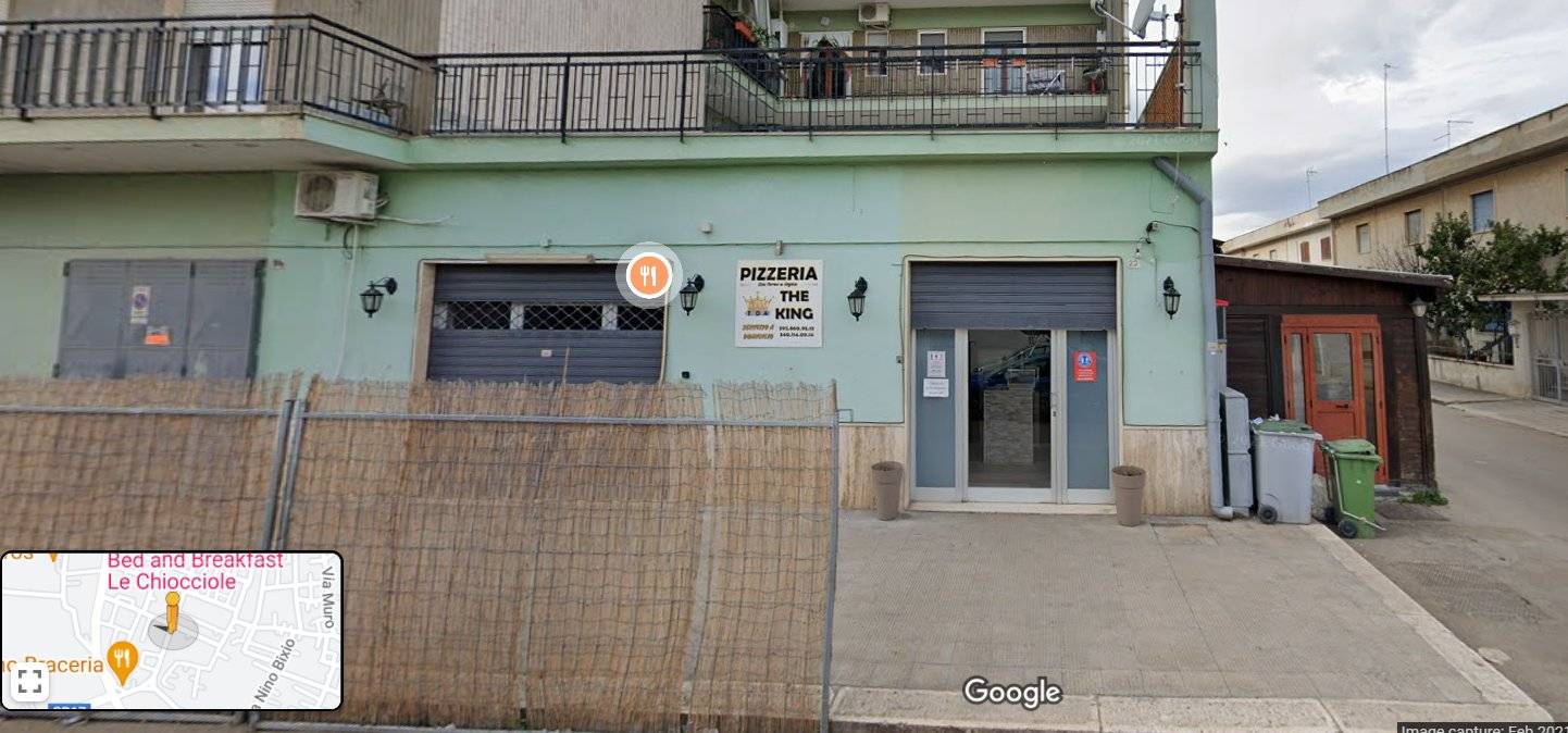 Locale commerciale in Vendita