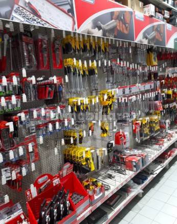 Ferramenta - Bricolage in Vendita