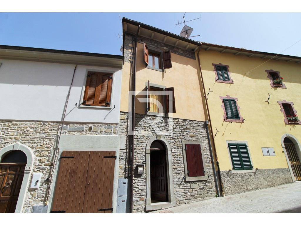 Trilocale buono stato, piano terra, Centro, Verghereto