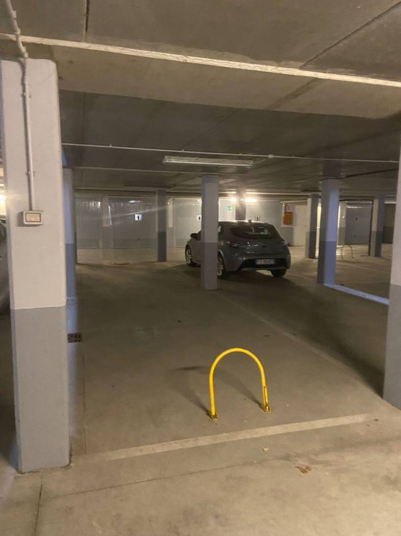 Posto auto - moto in Vendita