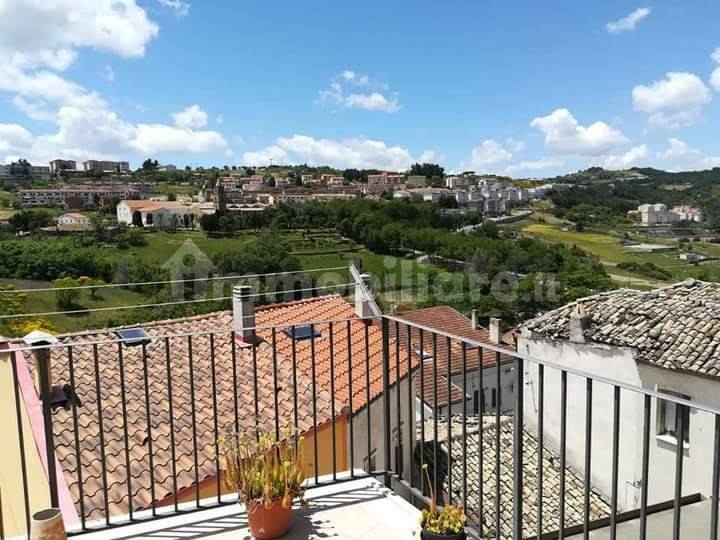 Trilocale Vico Barre 3, Centro, Tricarico