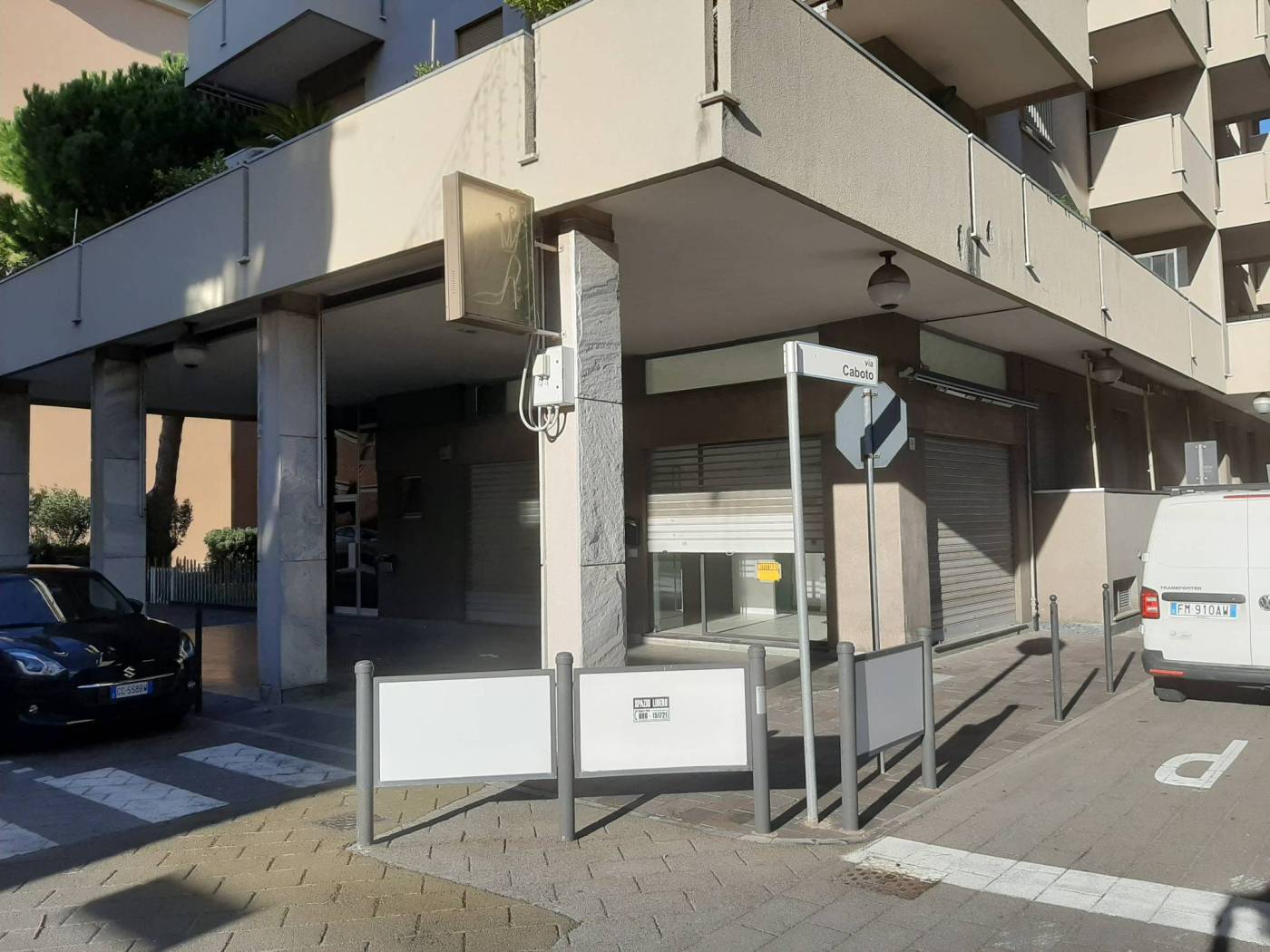 Locale commerciale in Vendita