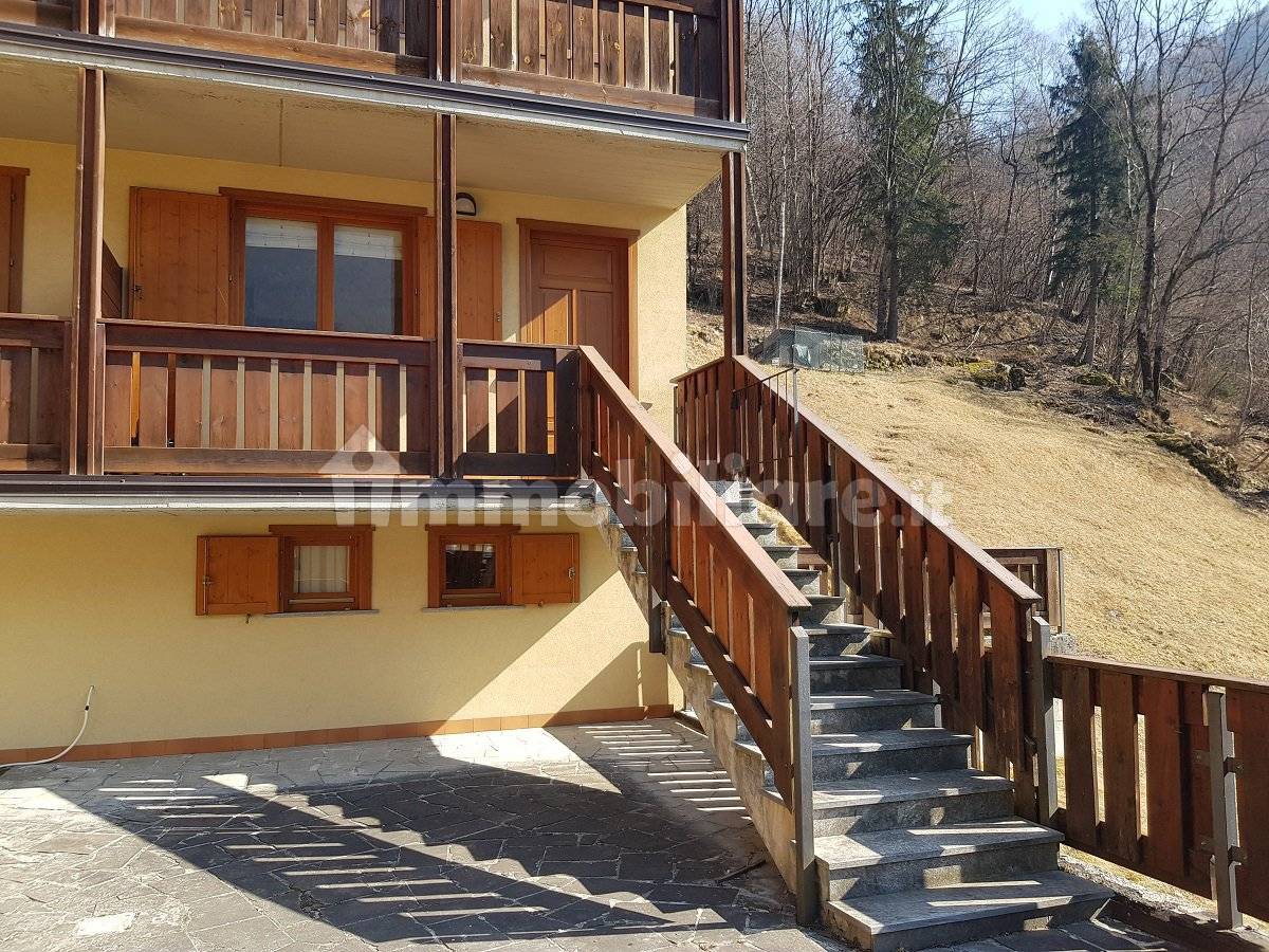 Bilocale via Bernina 39, Centro, Caspoggio