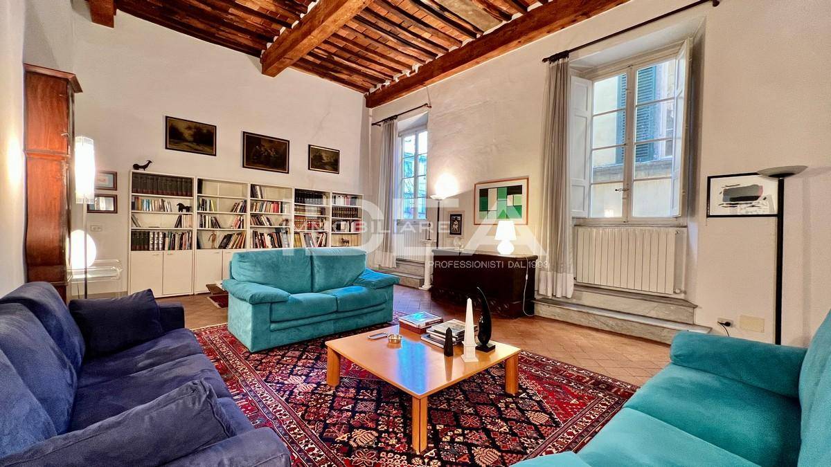 Appartamento via Santa Giustina, Piazza Napoleone - San Michele, Lucca