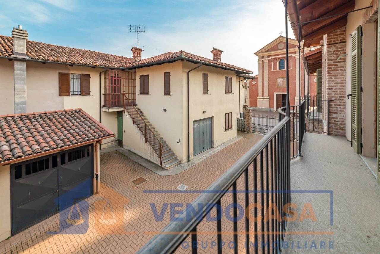 Trilocale nuovo, piano terra, Centro, Villafalletto