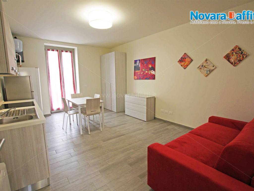 Affitto Appartamento Novara. Monolocale in viale Roma 31. Nuovo, primo ...