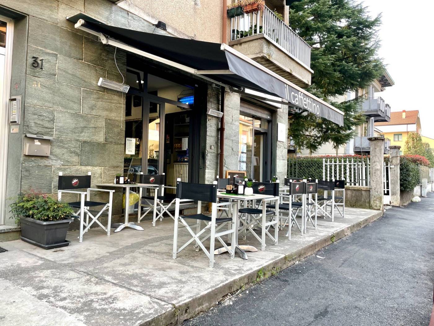 Locale commerciale in Vendita