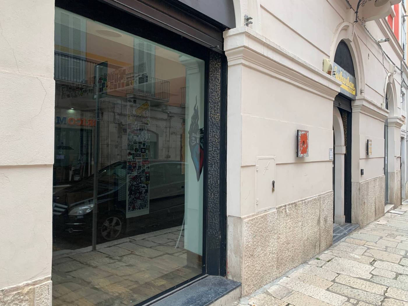 Locale commerciale in Vendita