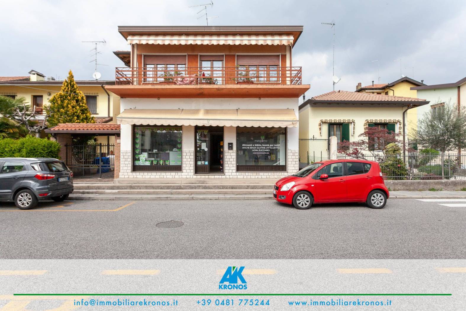 Locale commerciale in Vendita