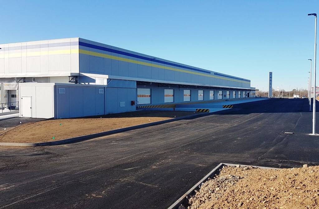 Capannone in Vendita