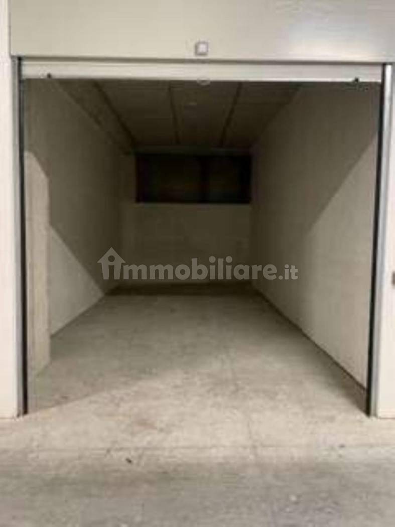 Garage - Box in Vendita