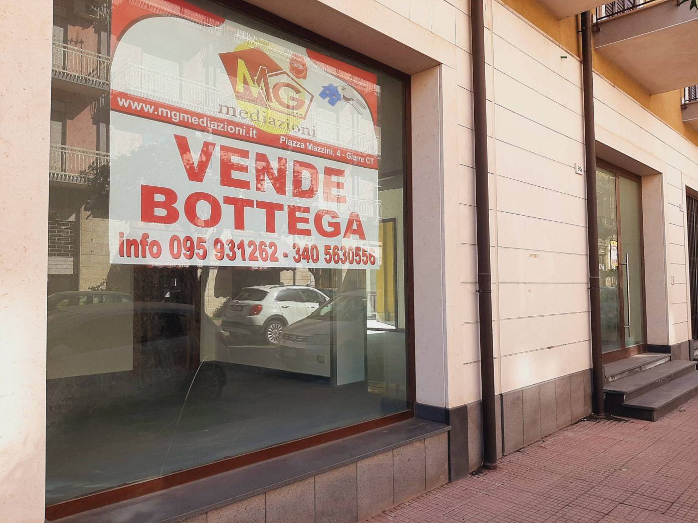 Locale commerciale in Vendita