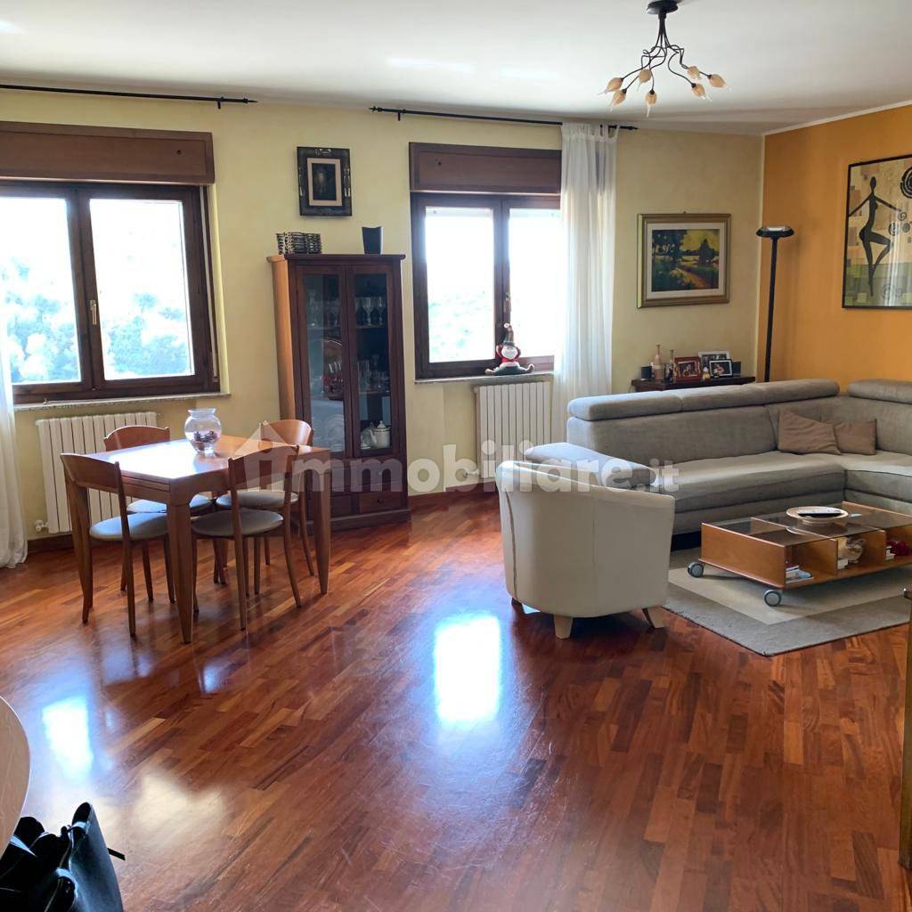 Trilocale via Garibaldi Gariani, Sala, Catanzaro