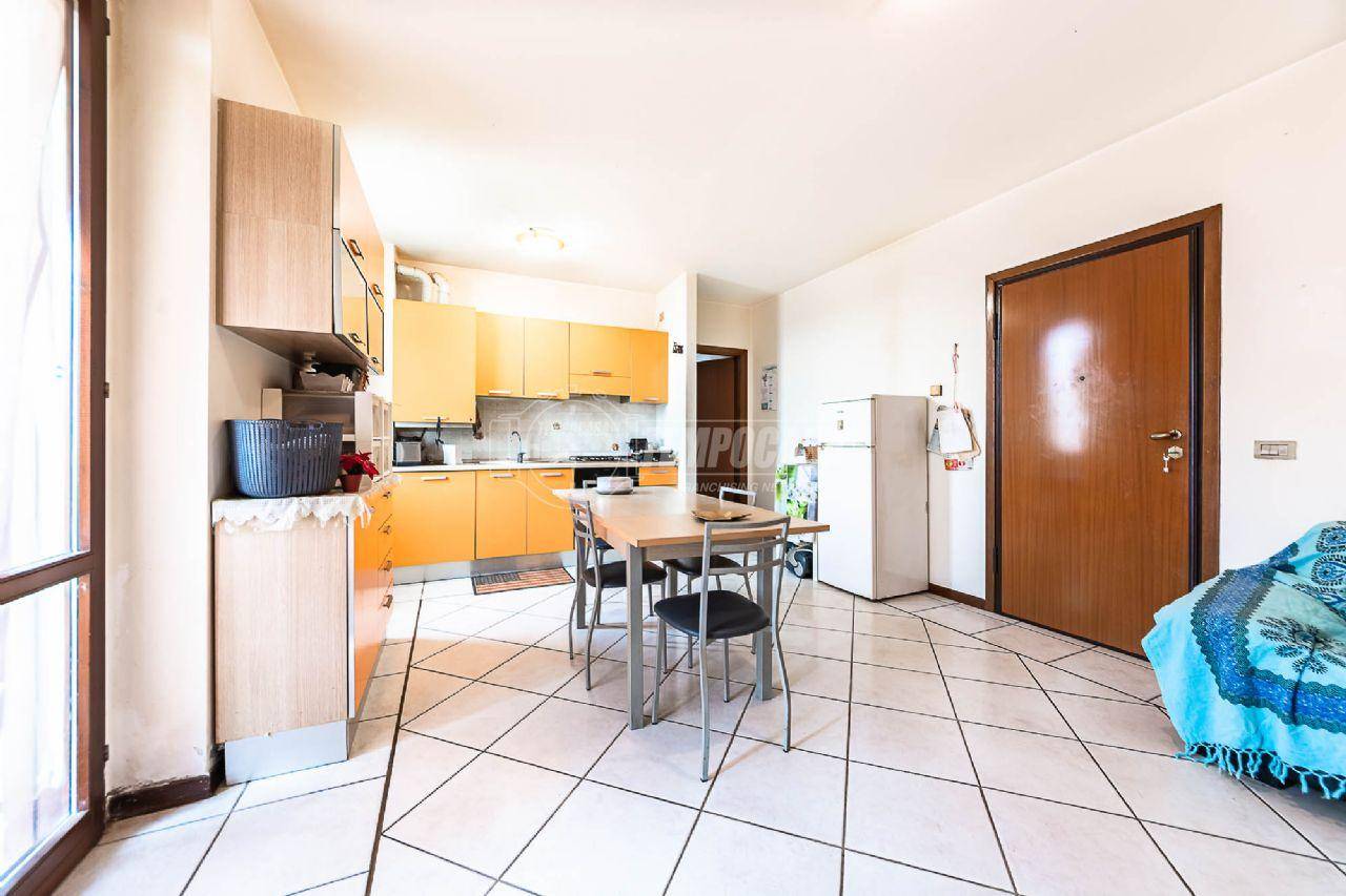 Bilocale via XX Settembre 89, Centro, Carpenedolo