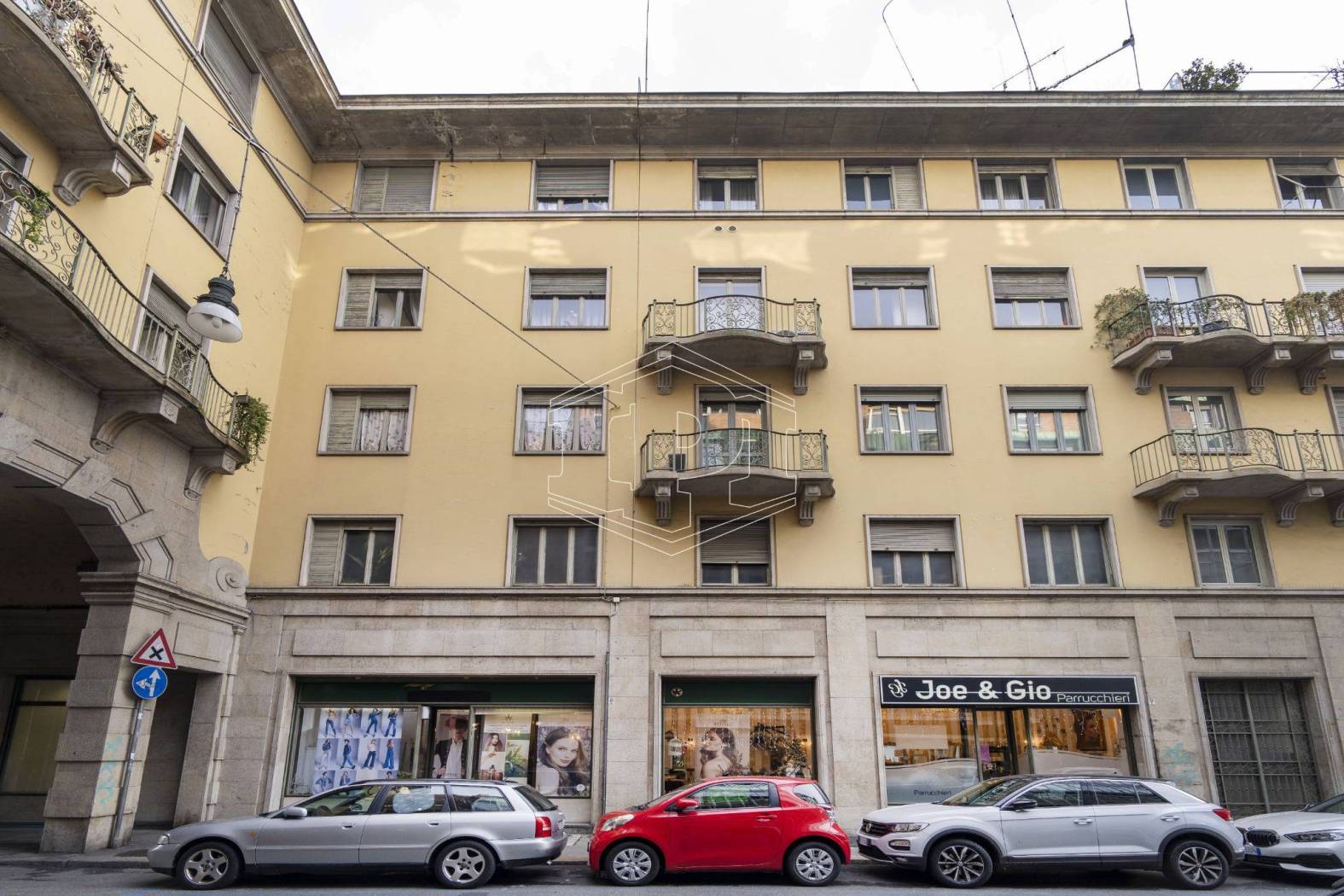 Locale commerciale in Vendita