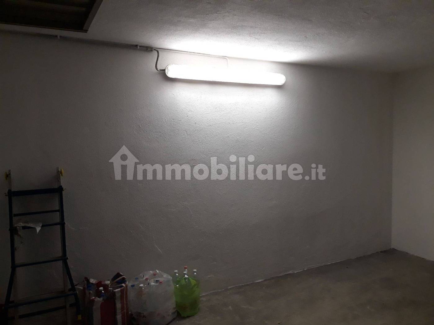 Garage - Box in Vendita