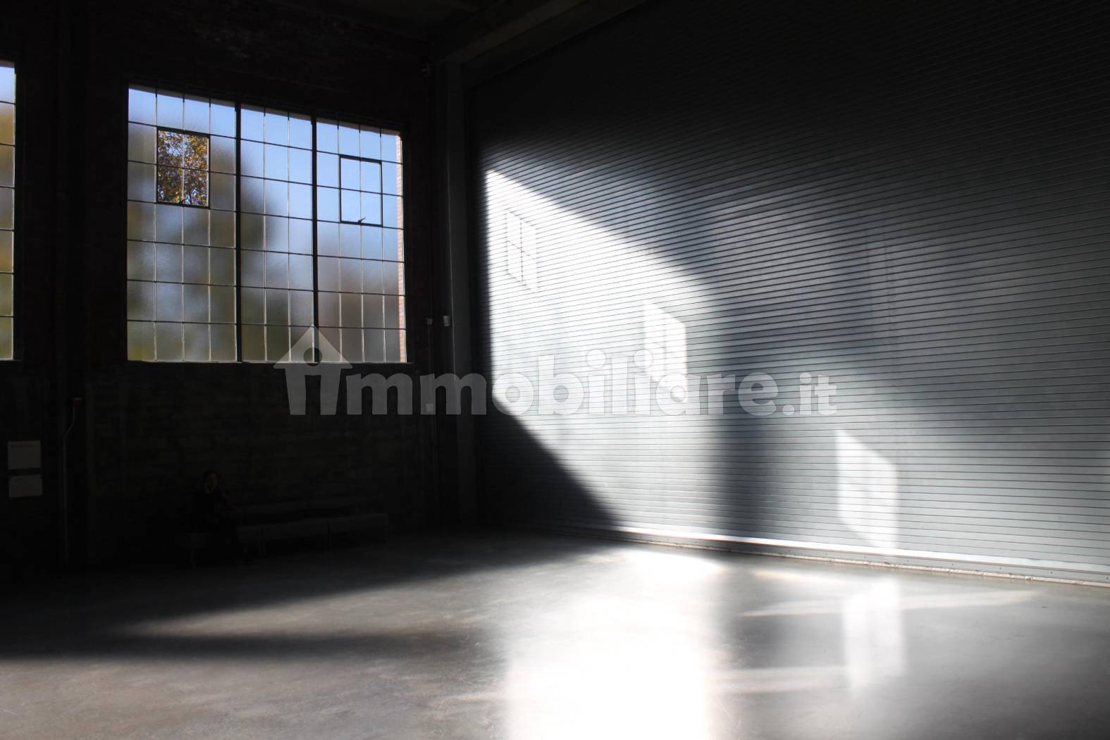 Posto auto - moto in Vendita