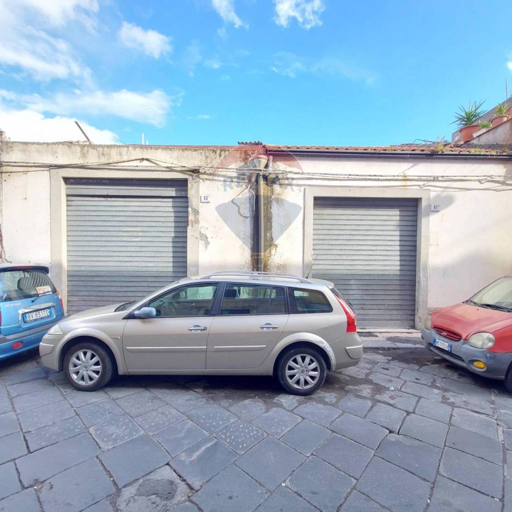 Locale commerciale in Vendita