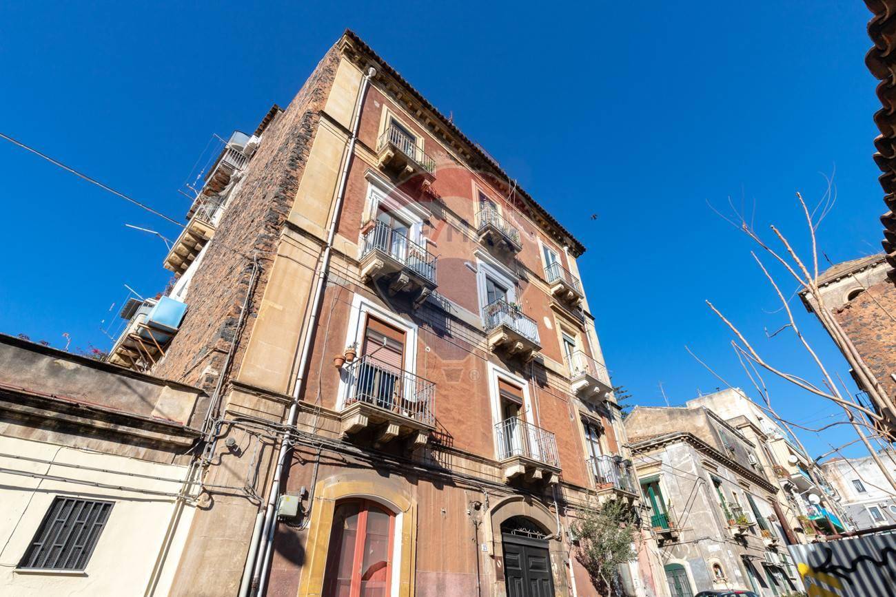 Quadrilocale via Rotonda 23, Centro Storico, Catania