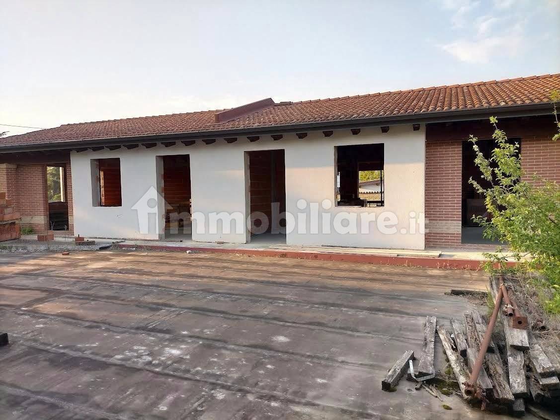 Terratetto plurifamiliare via Scrivia 40, Alzano Scrivia