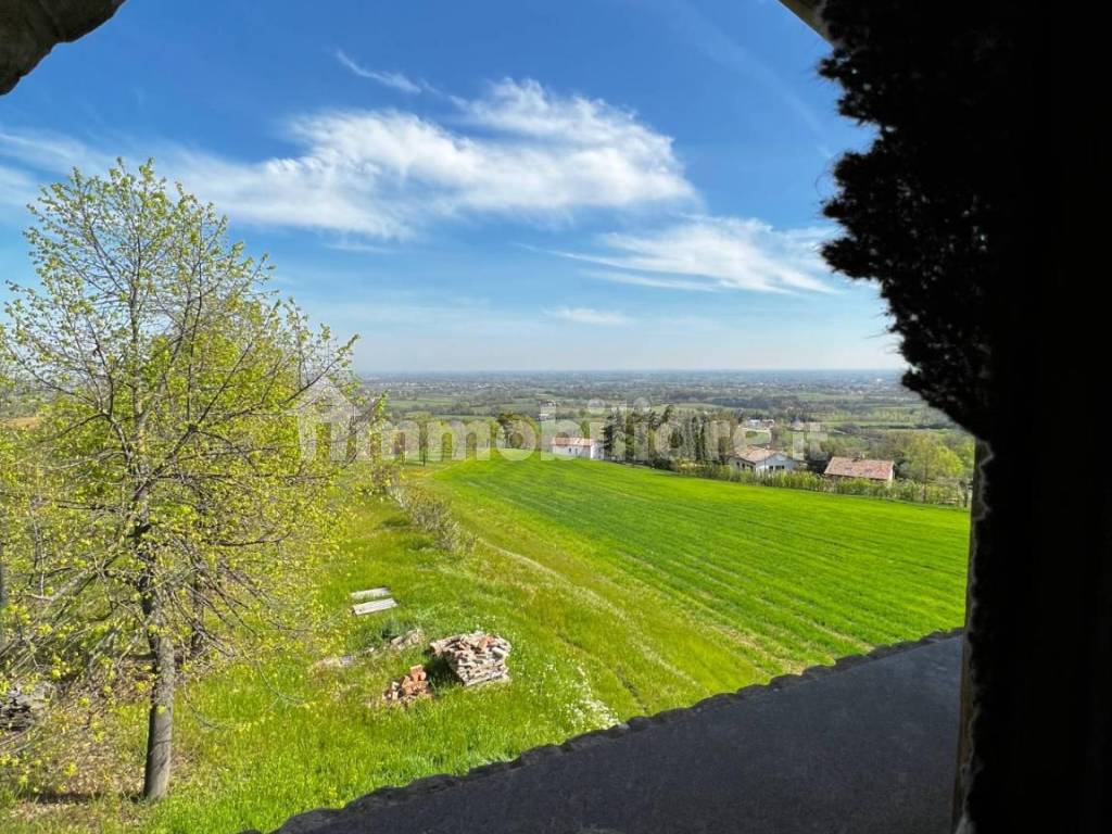 Vendita Villa unifamiliare in via oliveto Albinea. Posto auto, con ...