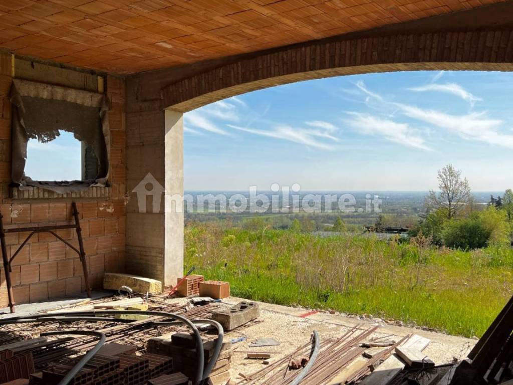 Vendita Villa unifamiliare in via oliveto Albinea. Posto auto, con ...