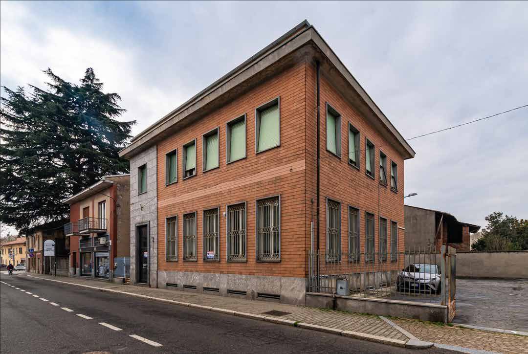 Locale commerciale in Vendita