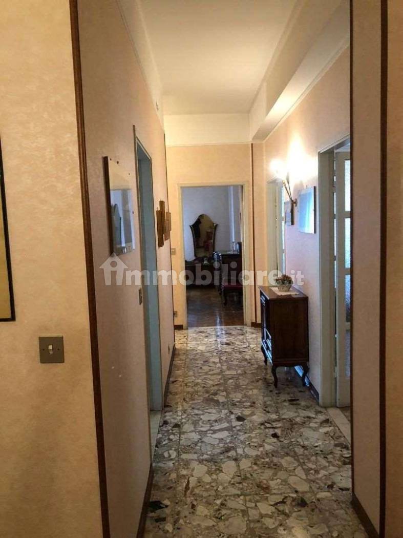 Appartamento da ristrutturare, terzo piano, Centro Storico, Piacenza