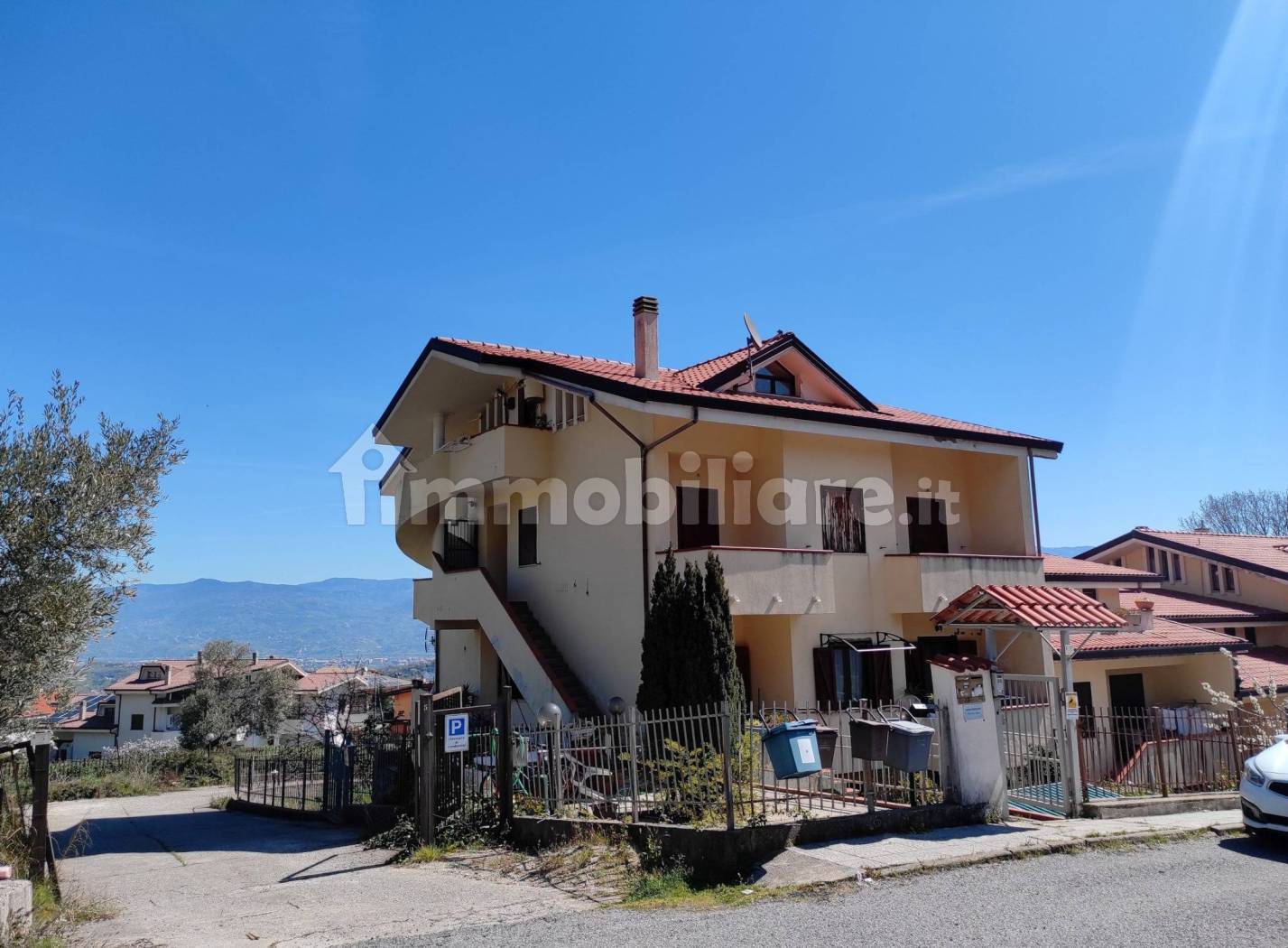 Quadrilocale via Riccardo Misasi, Marano Marchesato