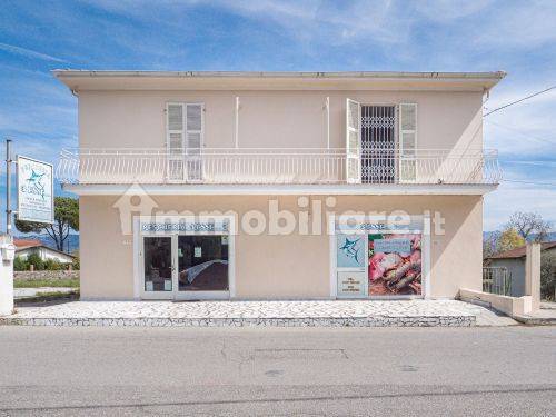 Appartamento da ristrutturare, primo piano, Ameglia