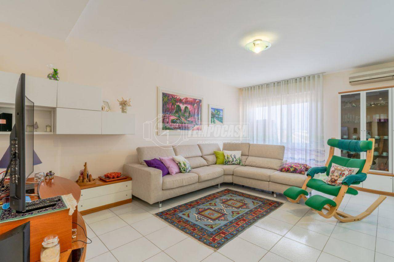 Quadrilocale via Brodolini 25, Trodica, Morrovalle