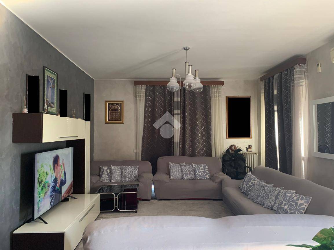 Trilocale via innocente mainetti 25, Centro, Palazzolo sull&#x27;Oglio