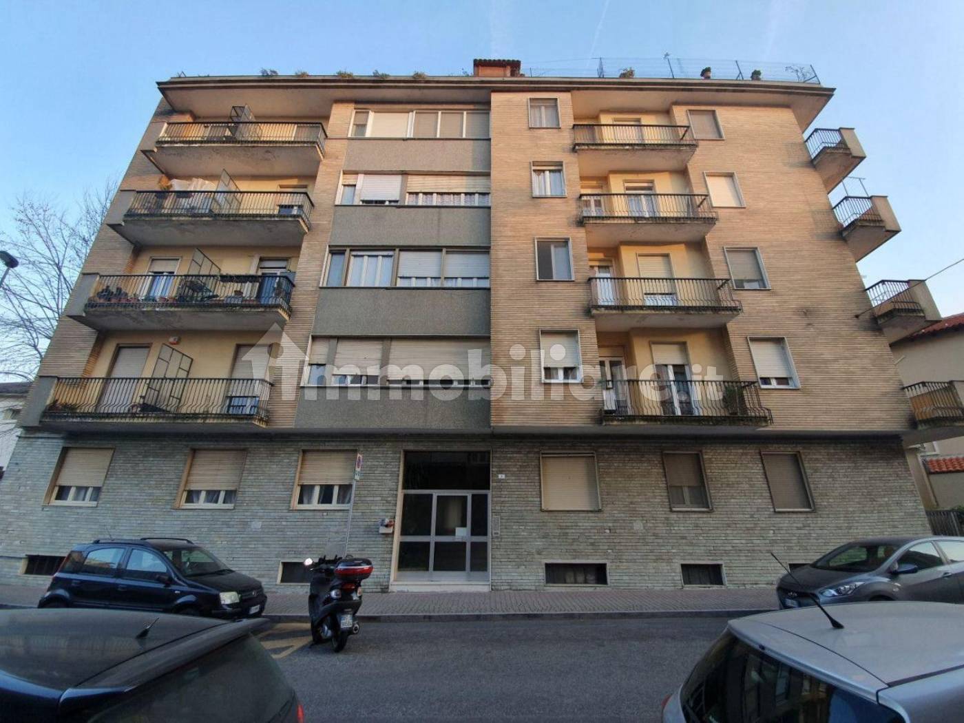 Trilocale via Monte Pasubio, 3, Centro, Casale Monferrato