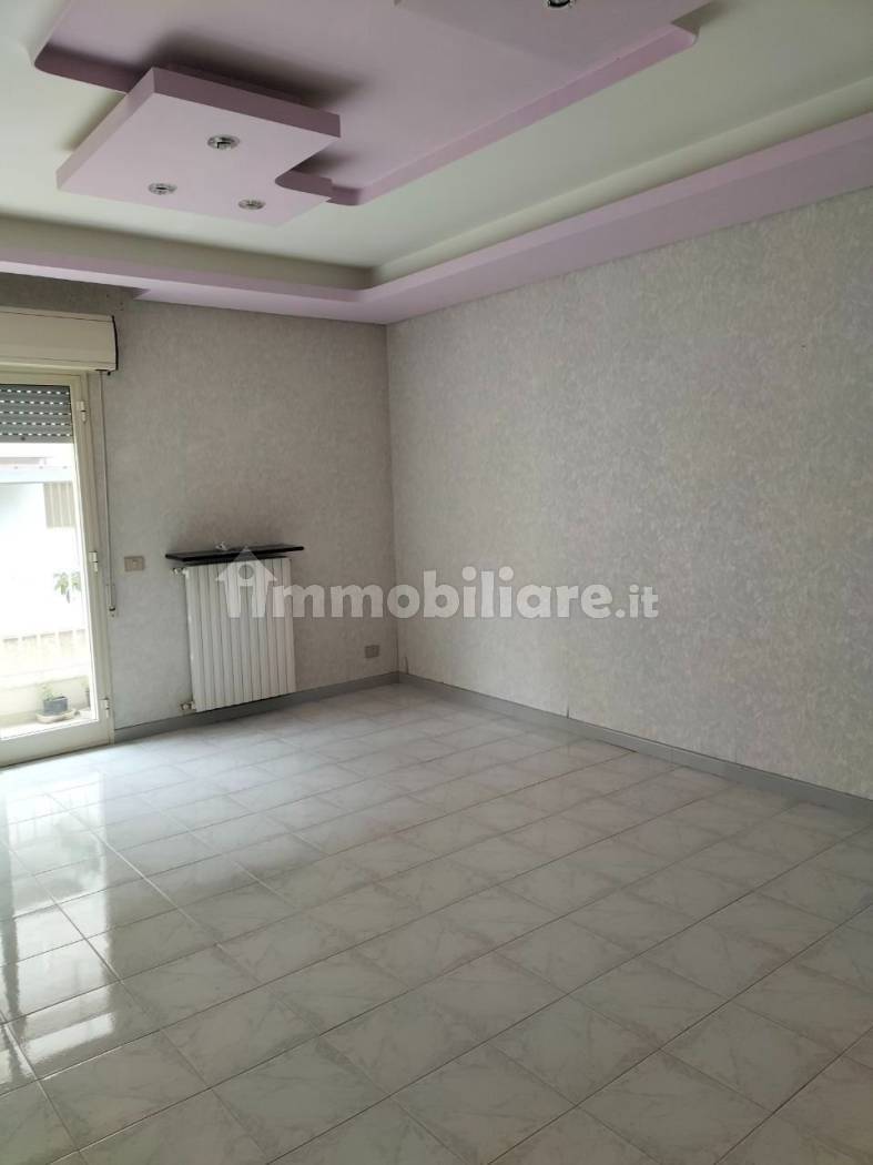 Quadrilocale via Antonio Cechov 23, Centro, Comiso