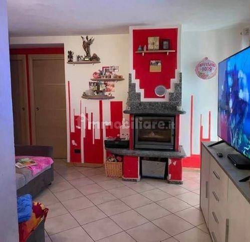 Trilocale buono stato, piano terra, Bieno, San Bernardino Verbano