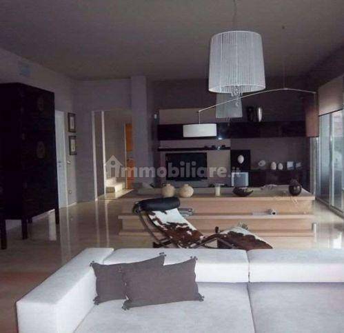 Villa unifamiliare, nuova, 300 m², Piani Paorelli, Costarainera