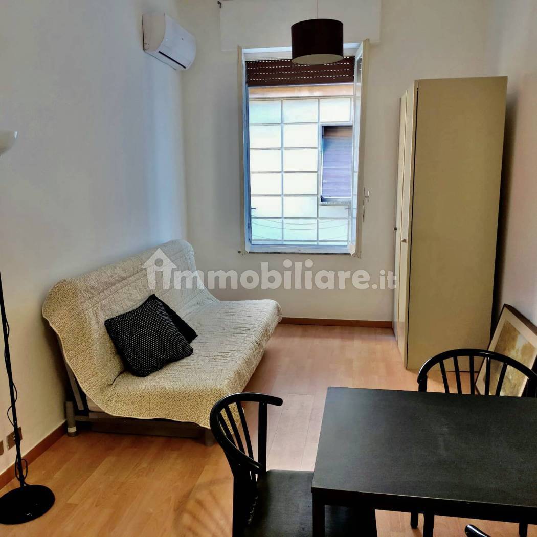 Trilocale vicolo delle Mura 7, Centro Storico, La Spezia