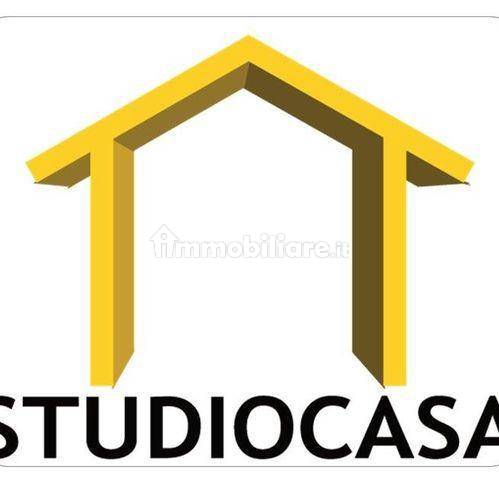 Locale commerciale in Vendita