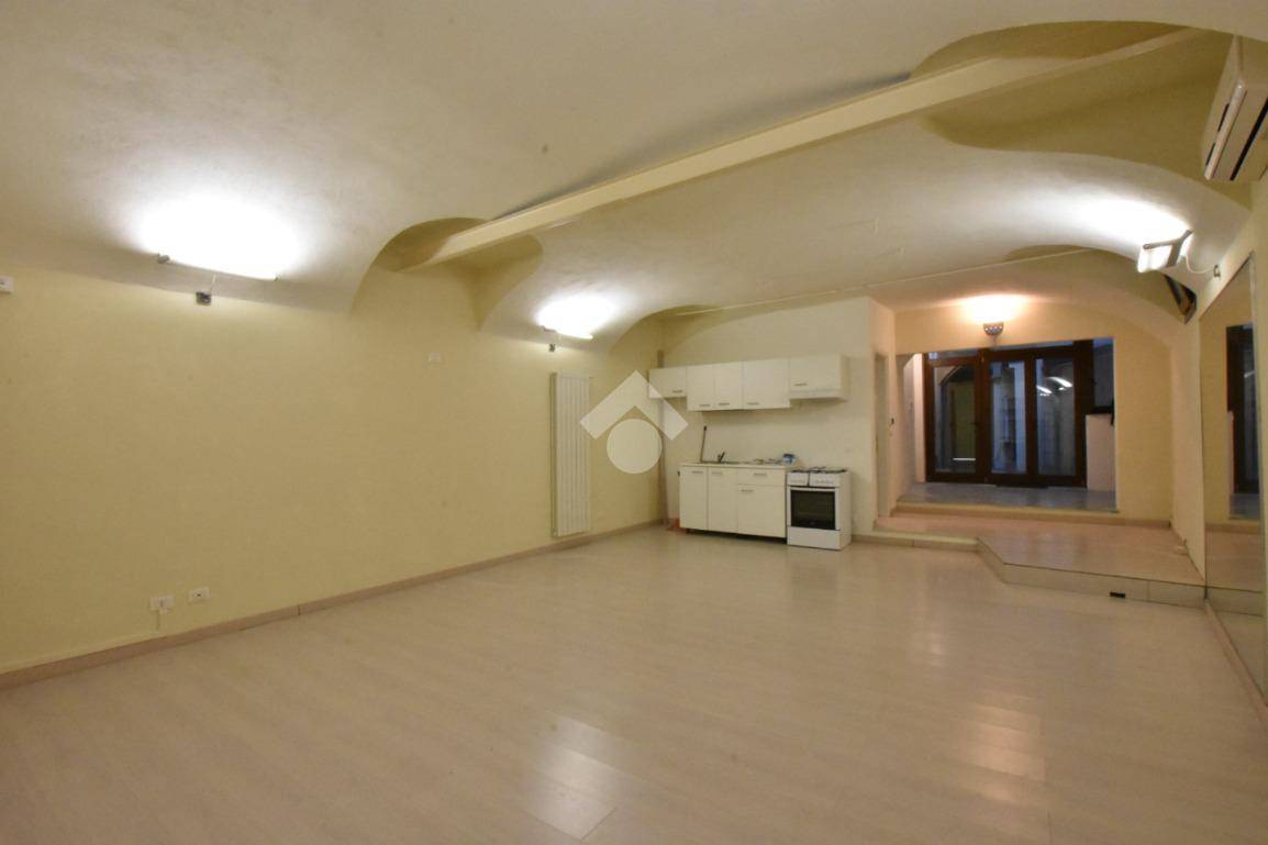 Monolocale corso Libertà 191, Centro, Vercelli