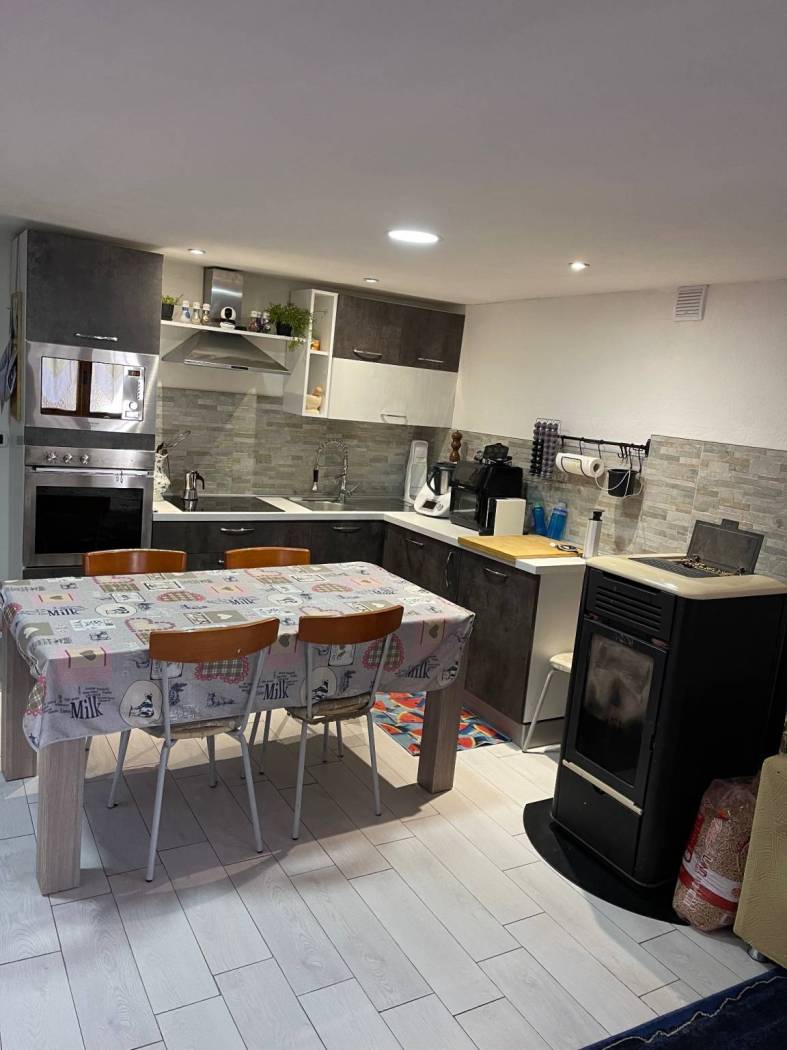 Trilocale frazione Moline, Centro, Gressan