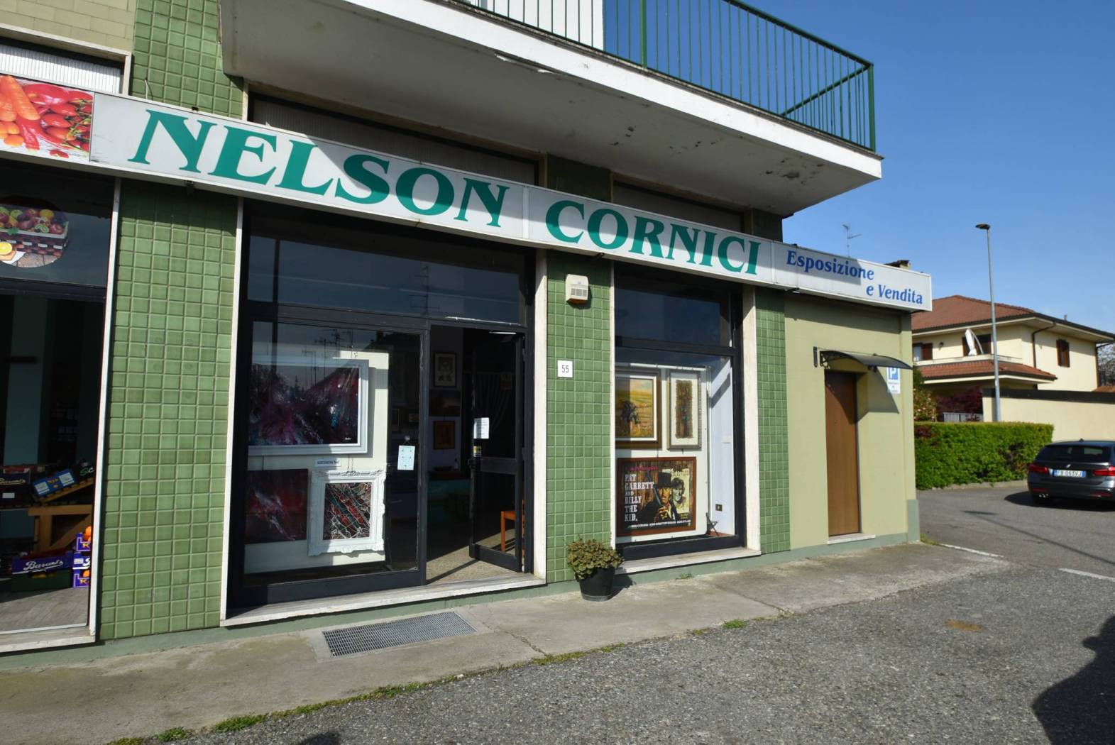 Locale commerciale in Vendita