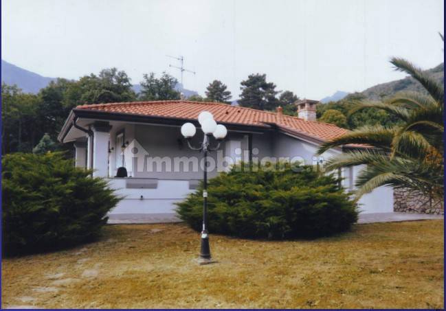 Sale Single family villa in via Giunta Camaiore. Good condition ...